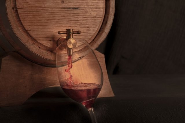 10 Commonly Found Red Wine Ingredients - Divine Magazine